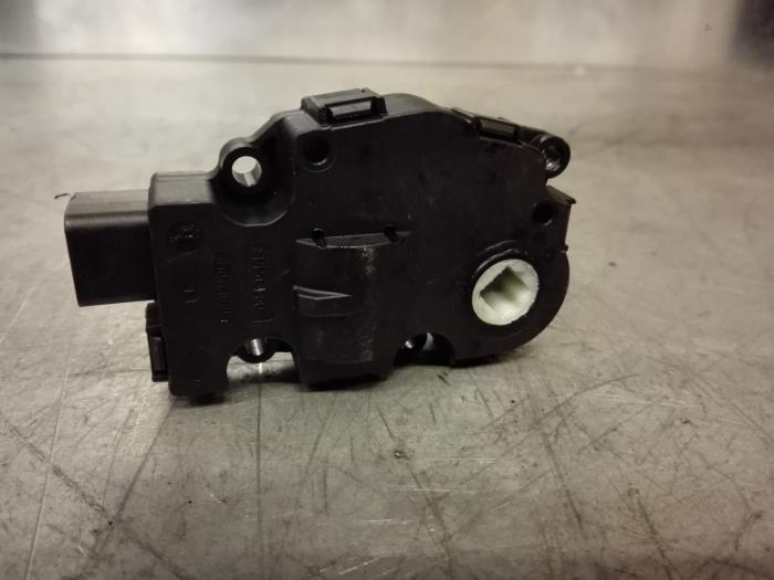 Kachelklep Motor Mercedes ML II 3.0 ML-280 CDI 4-Matic V6 24V - A1669060008