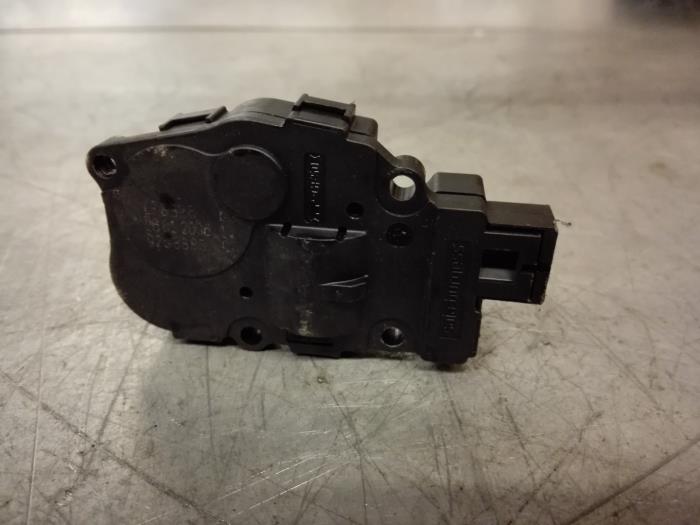 Kachelklep Motor Mercedes ML II 3.0 ML-280 CDI 4-Matic V6 24V - A1669060008