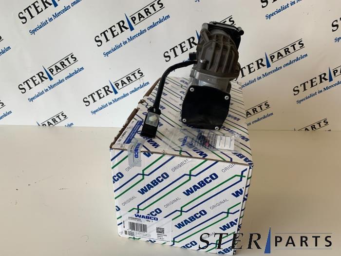 Luchtpomp (Vering) Mercedes C Estate C-160 1.5 EQ Boost - 0993200004 WABCO