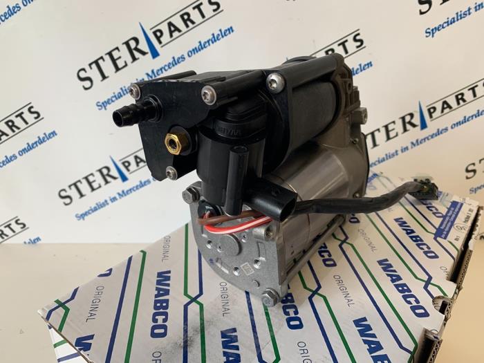 Luchtpomp (Vering) Mercedes C Estate C-160 1.5 EQ Boost - 0993200004 WABCO