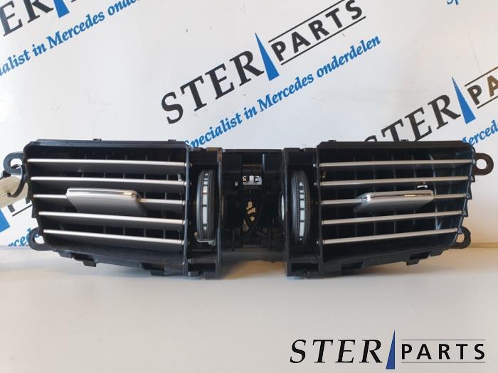 Luchtroosters Dashboard met artikelnummer 2128302554 voorraad