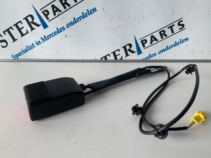 Veiligheidsgordel Insteken links-voor met artikelnummer A2478600169 ...