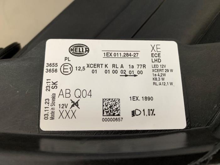 Koplamp links Mercedes Vito 2.0 119 CDI 16V - A4479062301 HELLA