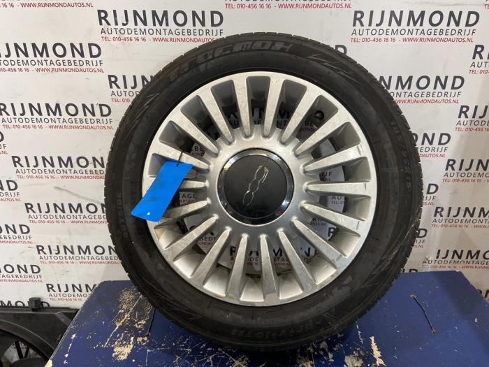 Fiat 500 Velgen set + banden voorraad | Onderdelenlijn.nl
