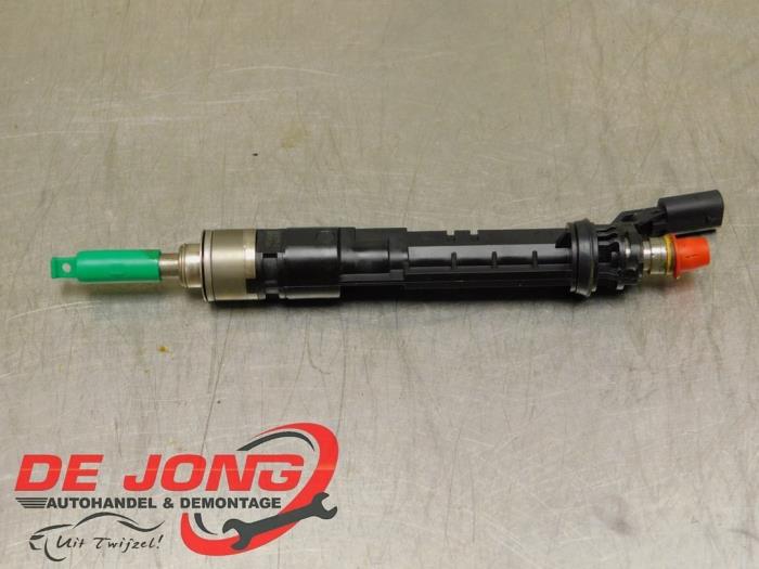 Injectoren (benzine injectie) met artikelnummer A2820701000 voorraad