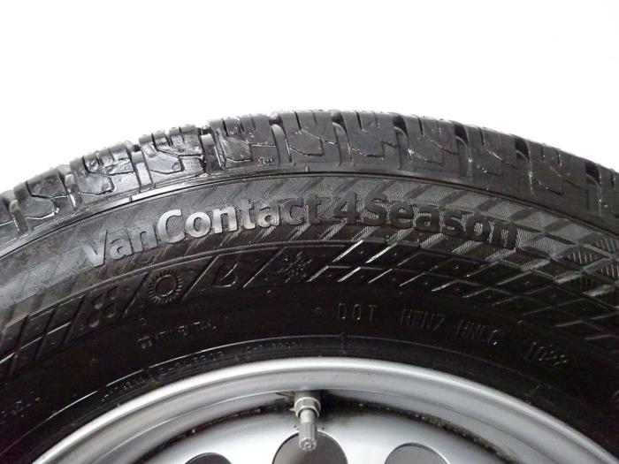Velg + Band Mercedes Sprinter 3,5t 315 CDI 2.0 D FWD - A9104011400 Staal