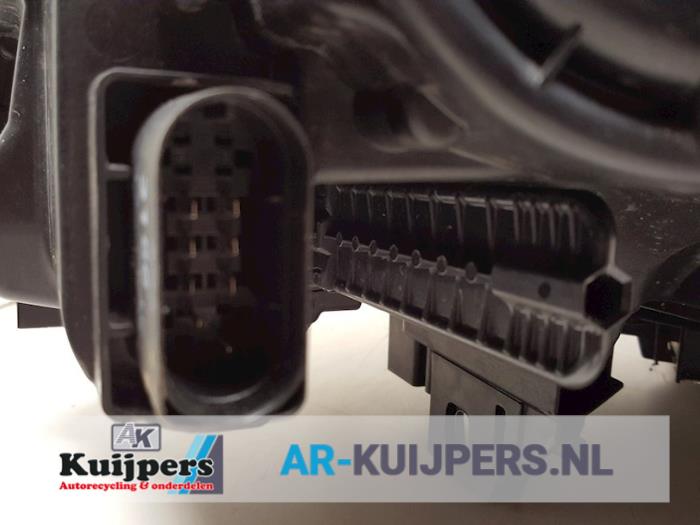 Koplamp rechts Mercedes B 1.8 B-180 CDI BlueEFFICIENCY 16V - A2468205461 AL