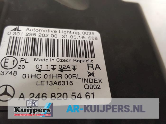 Koplamp rechts Mercedes B 1.8 B-180 CDI BlueEFFICIENCY 16V - A2468205461 AL