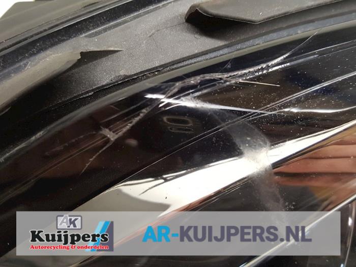 Koplamp rechts Mercedes B 1.8 B-180 CDI BlueEFFICIENCY 16V - A2468205461 AL