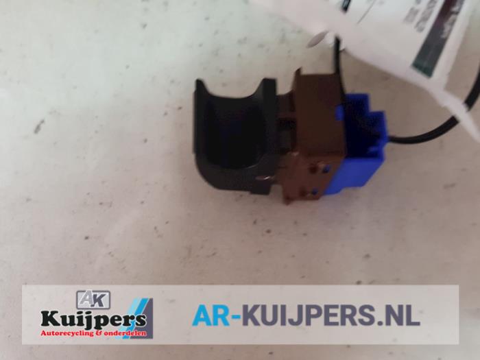 Schakelaar achterklep Volkswagen Passat Variant 2.0 TDI 16V 140 ...
