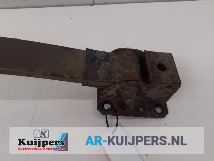 Bladveer achter Nissan Interstar 2.5 dCi 16V Euro III - 12345