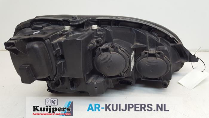 Koplamp links - Onderdeelinformatie - Autorecycling Kuijpers B.V.
