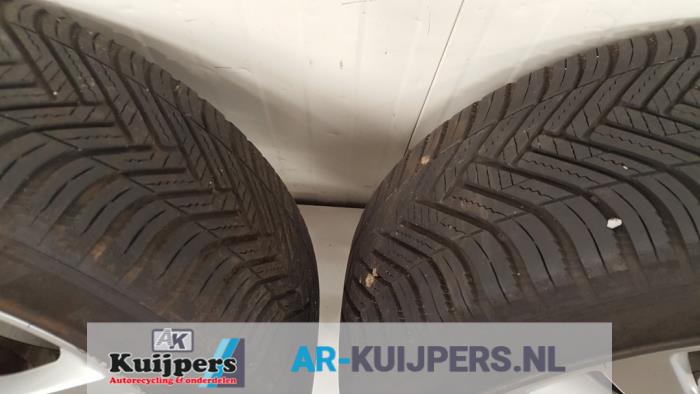 Velgen set + banden - Lichtmetaal ORIGINEEL