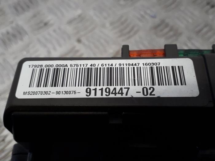 Gebruikte BMW 3 serie 318i 16V Zekeringkast - 61146971370