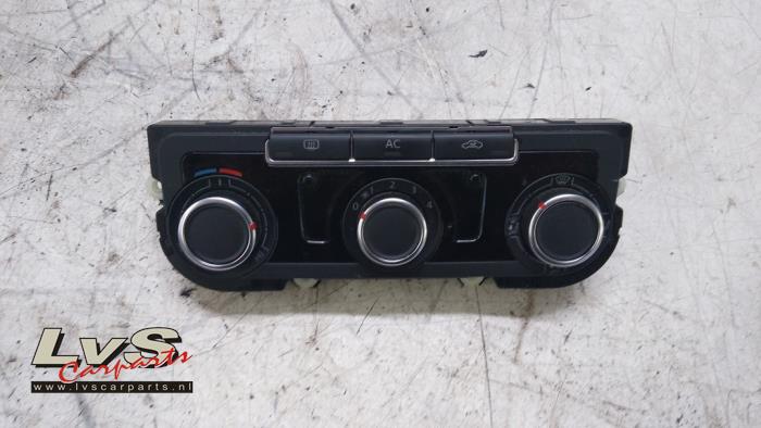 Volkswagen Caddy Climatronic Panelen voorraad | Onderdelenlijn.nl