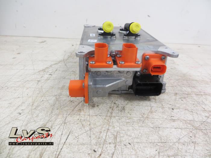 Acculader Volkswagen Golf VII 1.4 GTE 16V - 5QE915682K