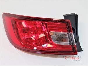 Achterlichten links met artikelnummer 265553752R voorraad