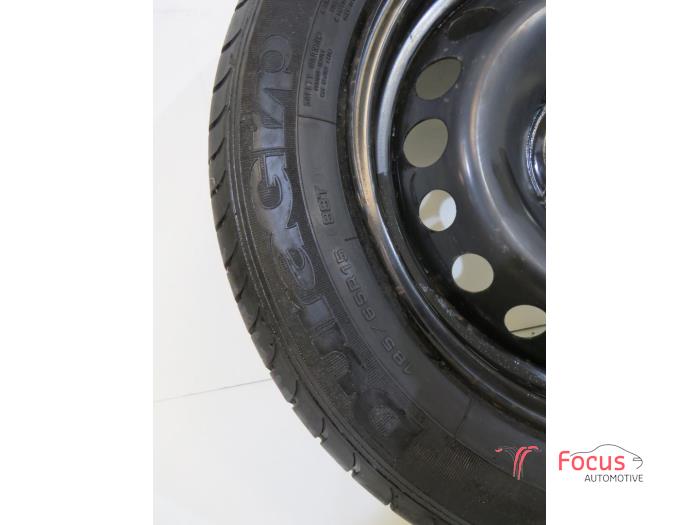 Velg + Band Renault Clio IV 1.2 16V GPL - 403006005R Staal GOODYEAR