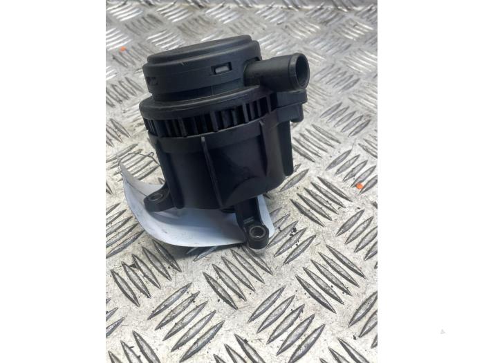 Carterventilatie Volkswagen Crafter 2.5 TDI 30/32/35 - 076103593A BJL