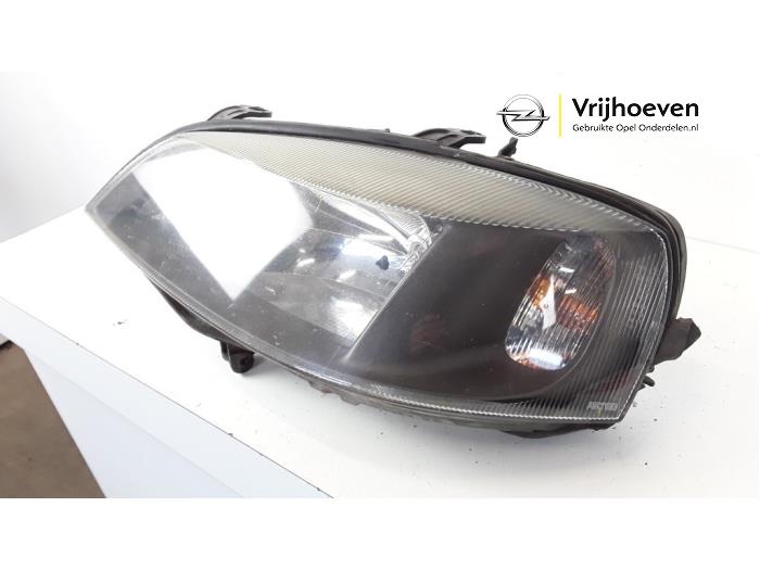 Gebruikte Opel Astra G Caravan (F35) 2.0 DTi 16V Koplamp links ...