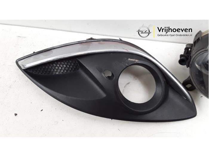 Mistlamp links-voor Opel Corsa D 1.0 - 13253625 GM
