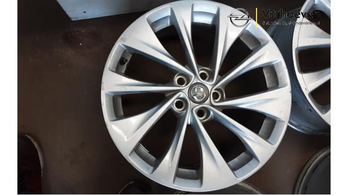 Velgen set Opel Astra K 1.0 Turbo 12V - 13409656 Lichtmetaal GM