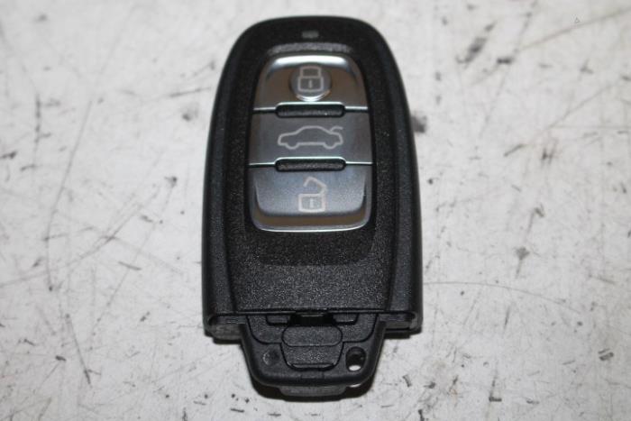 Audi Q5 Sleutel behuizingen voorraad | Onderdelenlijn.nl