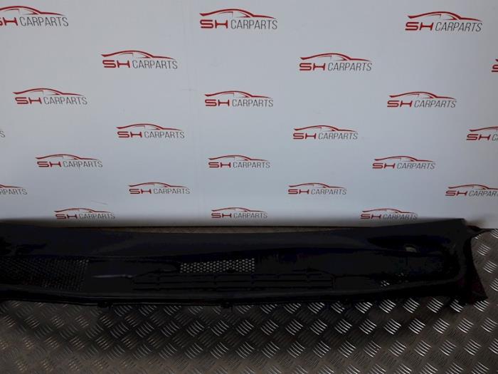 Paravans met artikelnummer A1698300413 voorraad