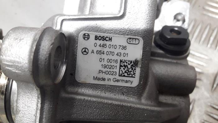 Hogedrukpomp Mercedes C C-220d 2.0 Turbo 16V - A6540704301 654920 BOSCH
