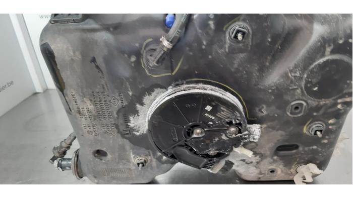 Adblue tank Opel Vivaro 1.6 CDTI BiTurbo 120 - 172A21178R R9MH4