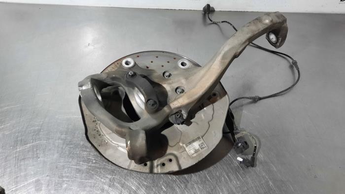 Fusee rechts-voor Mercedes E E-220d 2.0 Turbo 16V - A0004218700