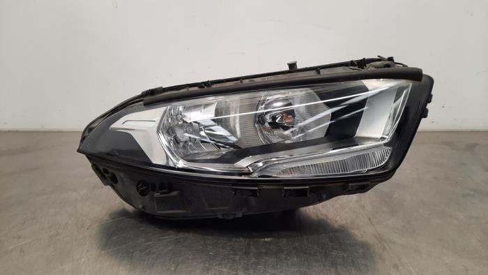 Koplampen rechts met artikelnummer 1779062200 voorraad