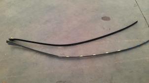 Mercedes W204 Daklijst sets voorraad | Onderdelenlijn.nl