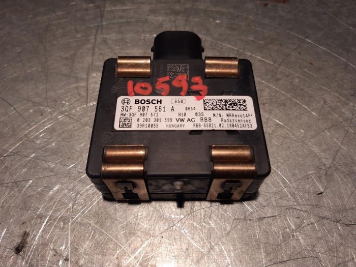 ACC Sensoren (afstand) met artikelnummer 3QF907561A voorraad