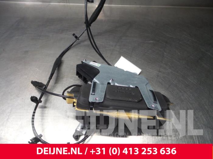Achterklep motor Volvo V70 1.6 DRIVe 16V - 31217840AA VOLVO