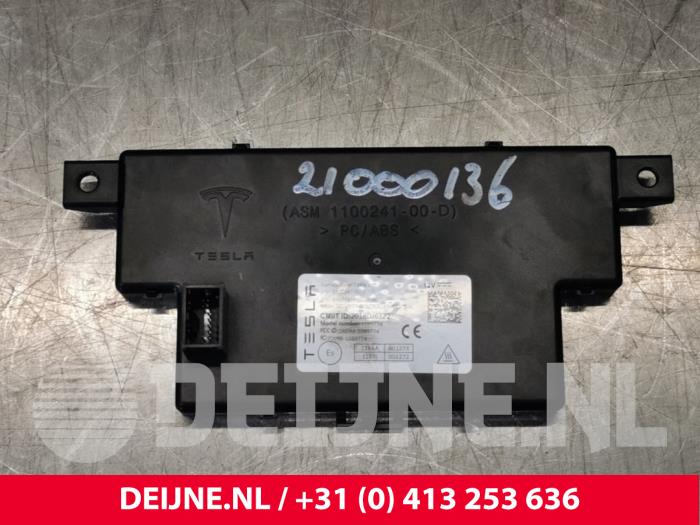 Tesla Model 3 Modules (diversen) voorraad | Onderdelenlijn.nl