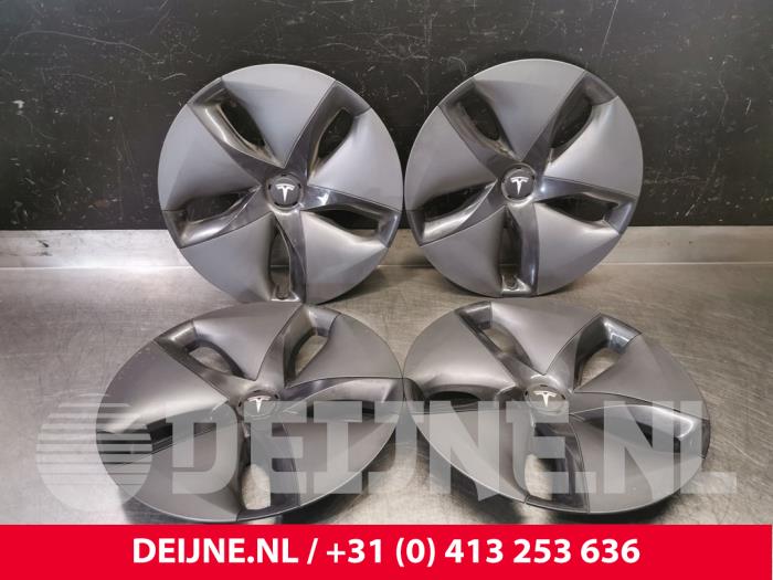 Wieldop Tesla Model 3 Long Range Dual Motor - 104423199B