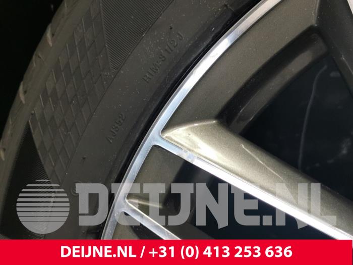 Velgen set - Lichtmetaal VOLVO - van Deijne Onderdelen Uden B.V.