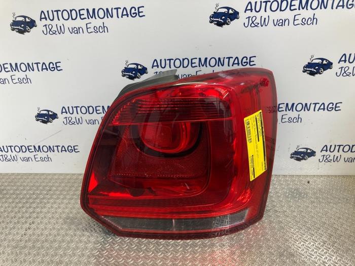 Achterlichten rechts met artikelnummer 6R0945096AH voorraad