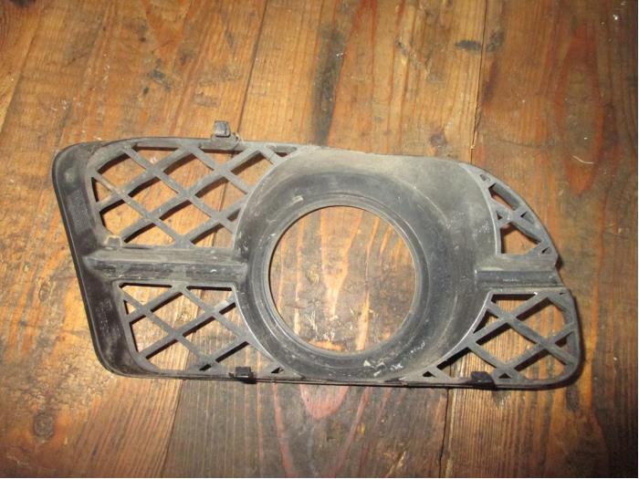 Afdekplaat mistlamp links Jaguar XJ 2.7d V6 24V - C2C39655