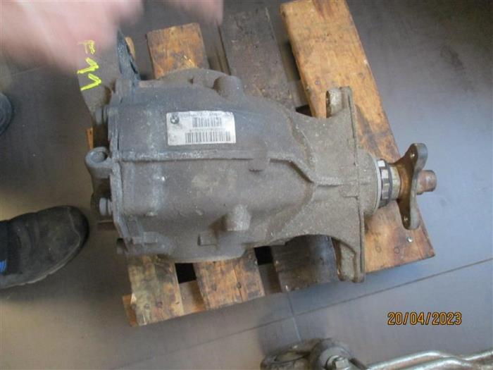 Differentielen achter met artikelnummer 33107584448 voorraad