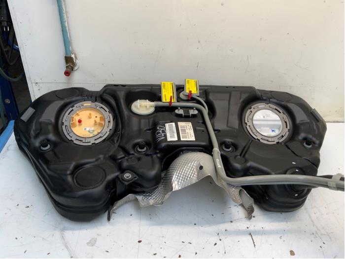Mercedes W211 Tanken voorraad | Onderdelenlijn.nl