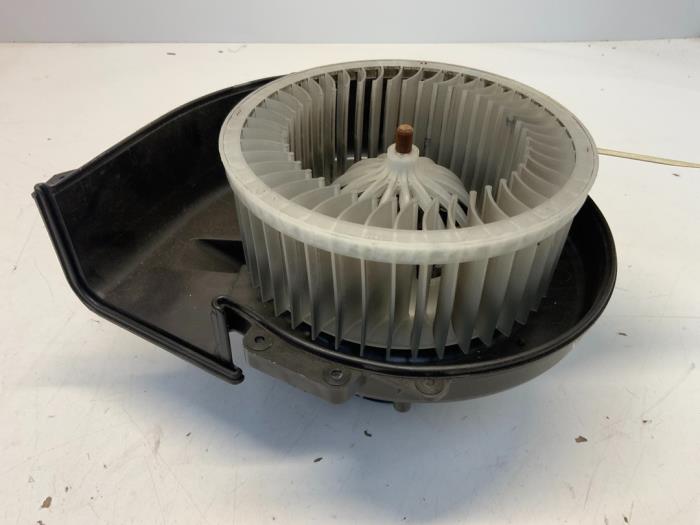 Kachel Ventilatiemotoren met artikelnummer 6R1819015A voorraad