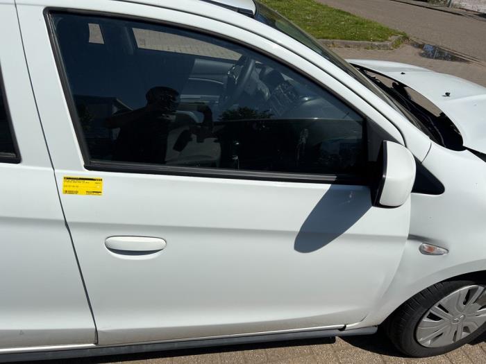 Portier 4Deurs rechts-voor Mitsubishi Space Star 1.0 12V W19A - 5700B484