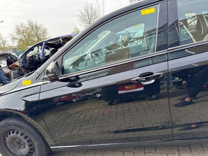 Portieren 4Deurs links-voor met artikelnummer 2G4831051P voorraad