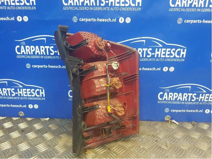 Gebruikte Kia Carens III (FG) 2.0i CVVT 16V Achterlicht links ...