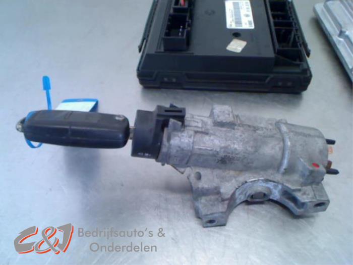 Computer Motormanagement Volkswagen Transporter T5 2.5 TDi - 0281014891 ...