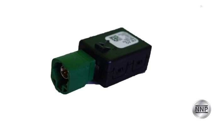 AUX/USB aansluiting Volkswagen Tiguan - 5Q0035726