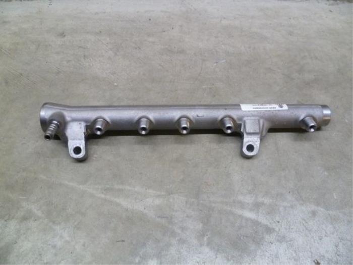 Brandstofverdelers met artikelnummer 03L130089 voorraad