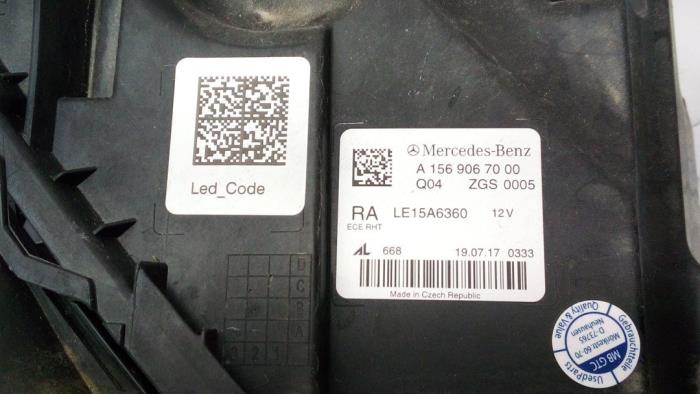 Koplamp rechts Mercedes GLA 2.0 200 Turbo 16V - A1569067600 MERCEDES